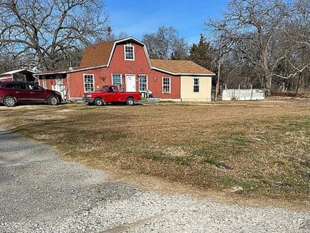 308 S Jernigan St, Bells, TX 75414
