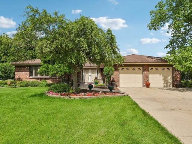 308 S Knollwood Dr, Schaumburg, IL 60193
