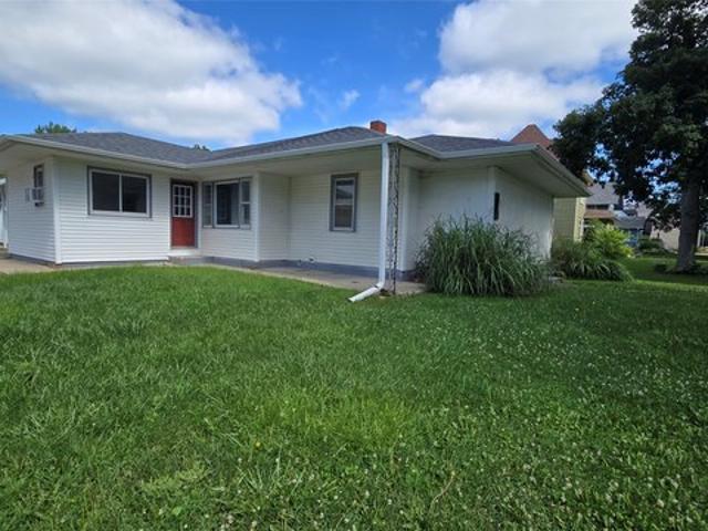 308 S Main St, Baxter, IA 50028
