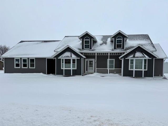 308 S Range Rd, Springfield, MN 56087
