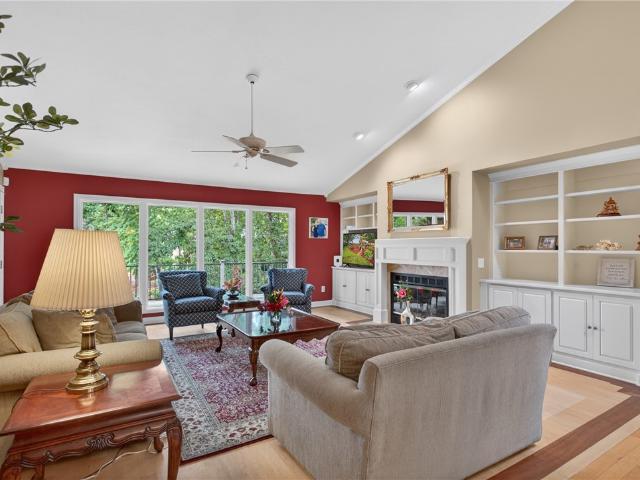 308 South Reach Lane