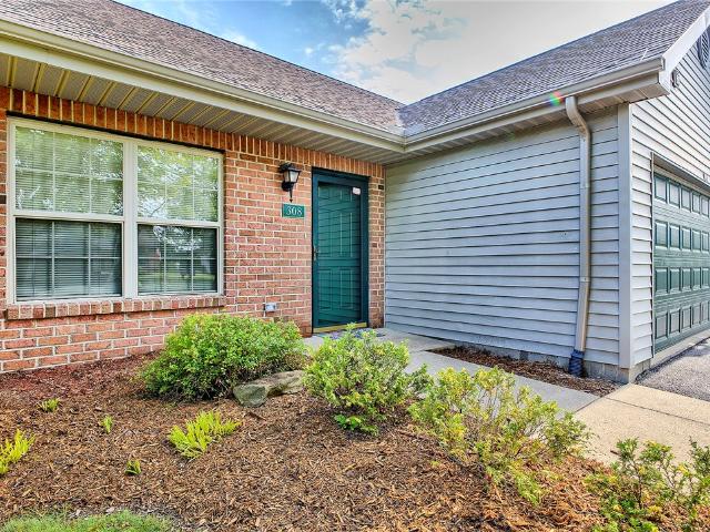 308 Saddlebrook Dr