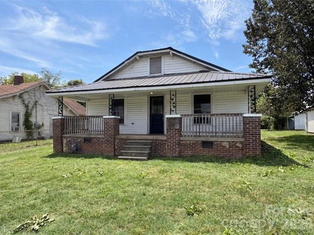 308 School St, Rockwell, NC 28138