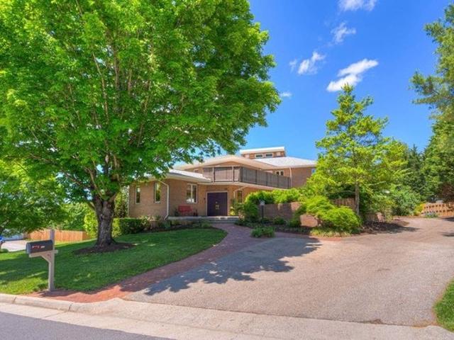 308 Seminole Dr, Blacksburg, VA 24060