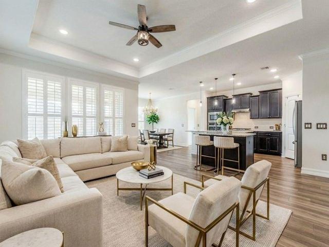 308 Sleepy Willow Ln, McKinney, TX 75071