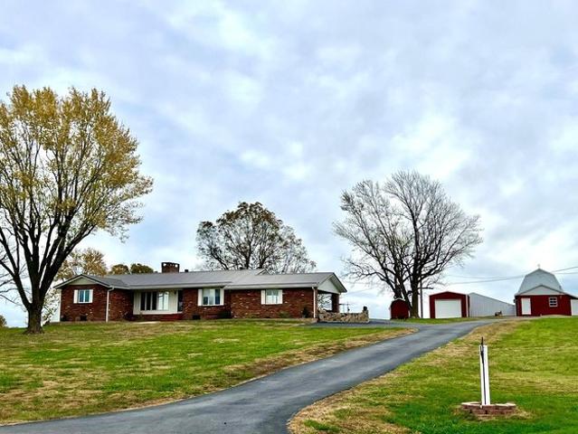 308 State Highway H, Elkland, MO 65644