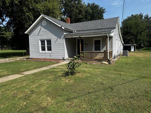 308 Summit St, Marshall, MO 65340
