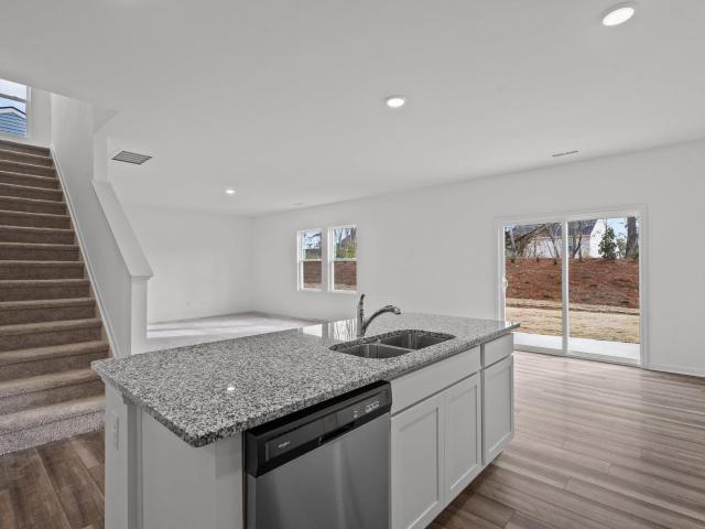 308 Sunlight Lake Blvd