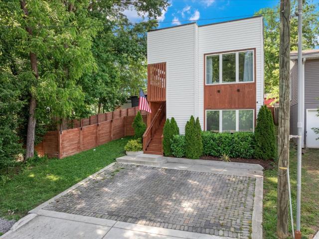308 Sunliner Dr