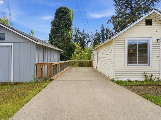 308 SW 2ND ST