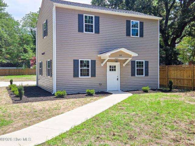 308 Pearson Street N