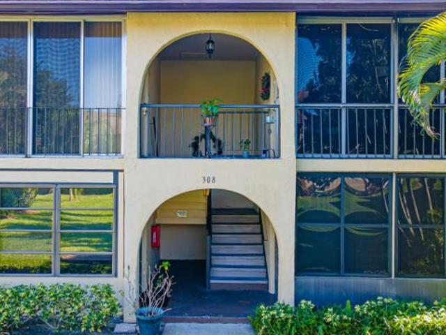 308 Pine Ridge Cir #D 2, Greenacres, FL 33463