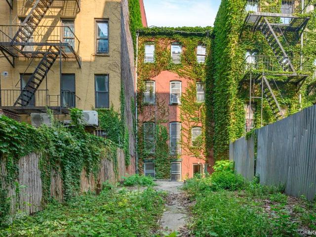 308 Pleasant Avenue