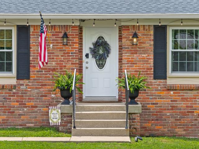 308 Ridgeland Dr
