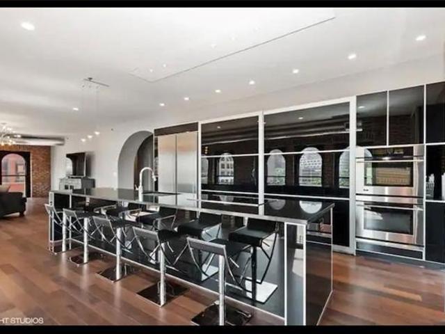 308 W 8th St Apt 100, Kansas City, MO 64105