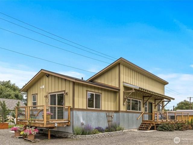 308 W 1st Ave, Kittitas, WA 98934