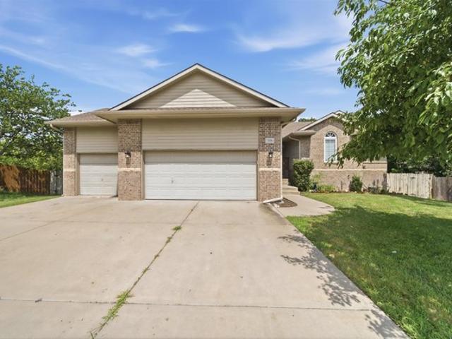 308 W Waterford Ct, Andover, KS 67002