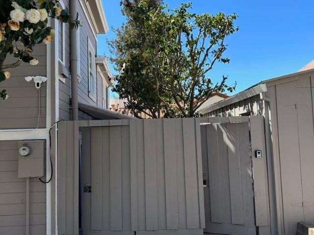 308 W Joaquin Ave