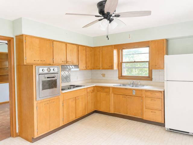 308 W Logan Street