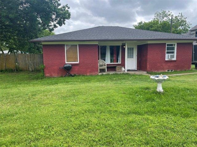 308 Woodhaven Blvd, Duncanville, TX 75116