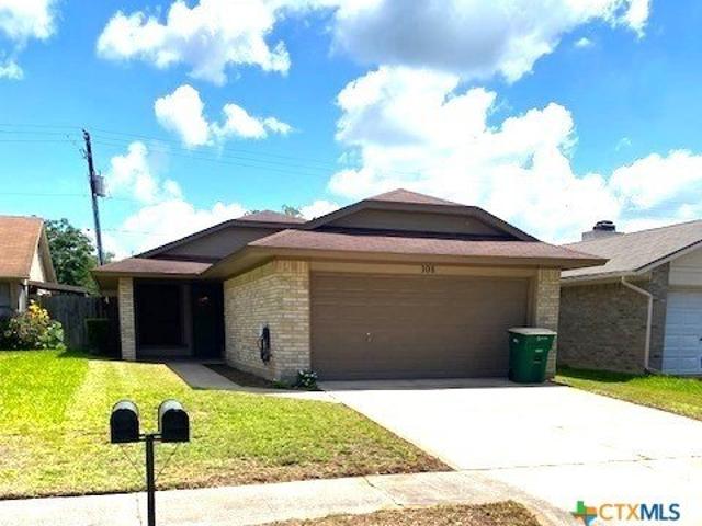 308 Waterford Dr, Victoria, TX 77901