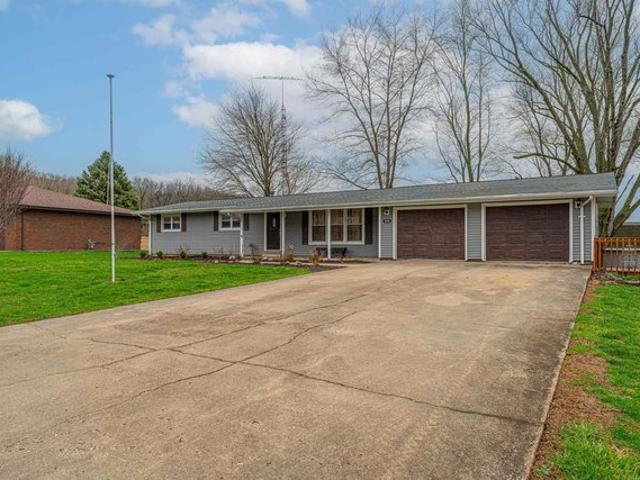308 Ward Dr, Elkhart, IL 62634