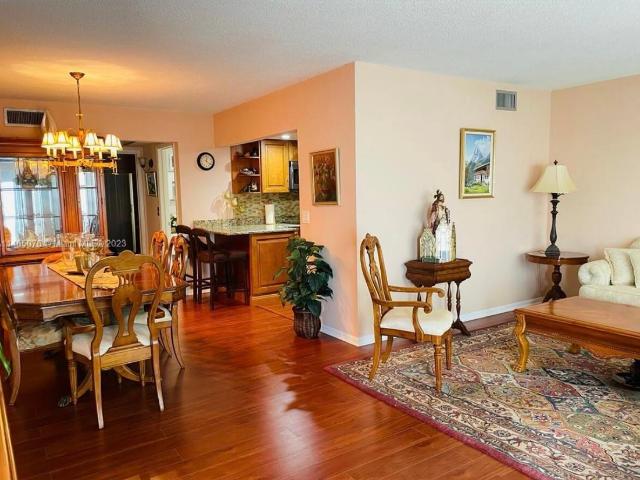 308 Wellington D, West Palm Beach, FL 33417 | MLS #R11133