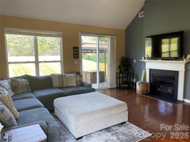 308 Tall Wheat Ln, Mount Holly, NC 28120 | MLS #4306