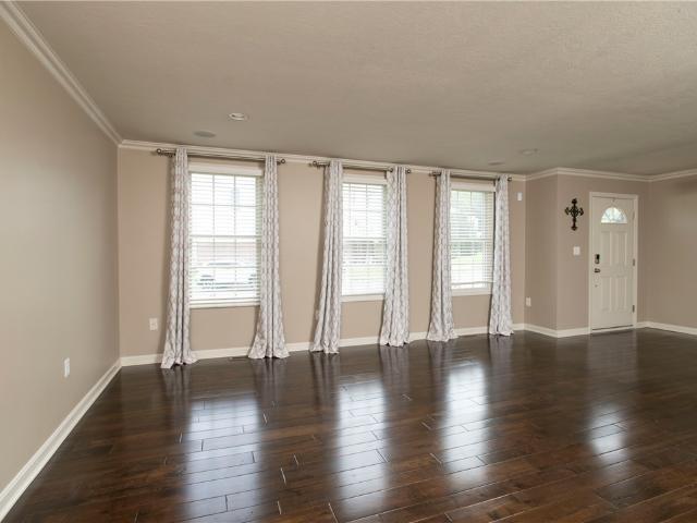 308 Trotwood Dr