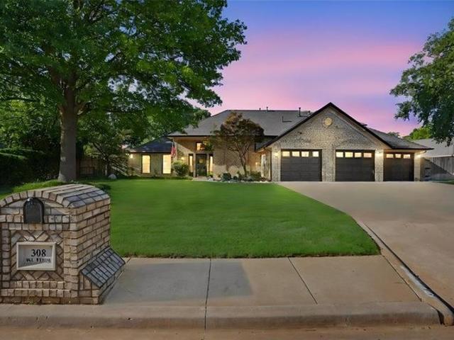 308 Val Verde St, Altus, OK 73521