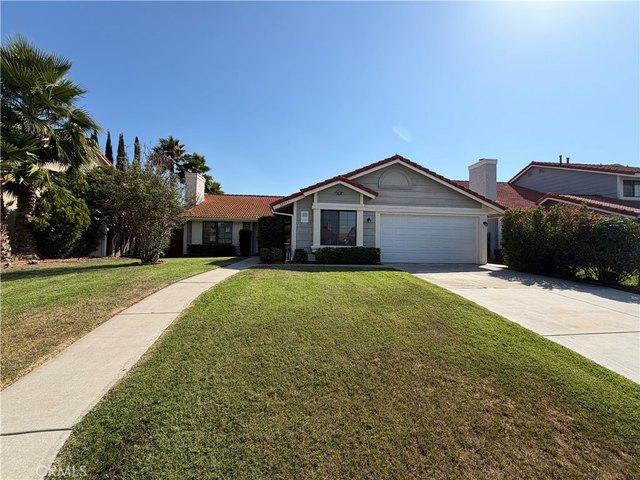 30957 Greensboro Dr, Temecula, CA 92592