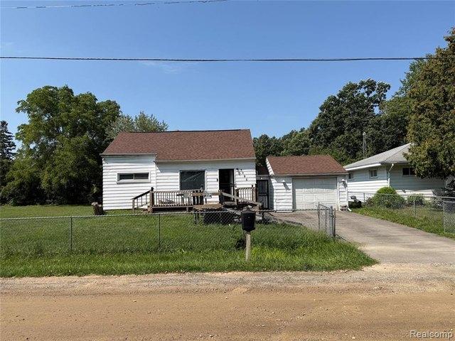 3095 Maywood Dr, Mount Morris Township, MI 48504