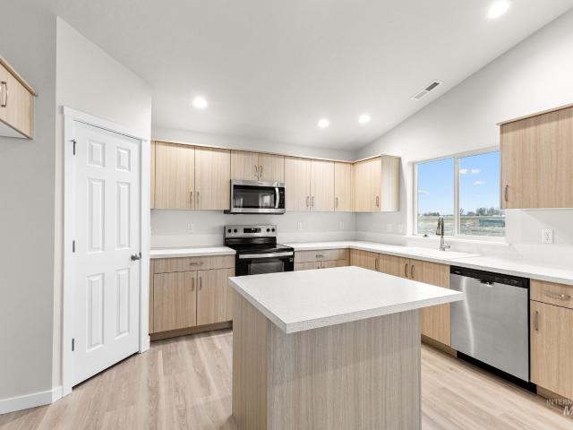 3095 W Animas Creek Dr