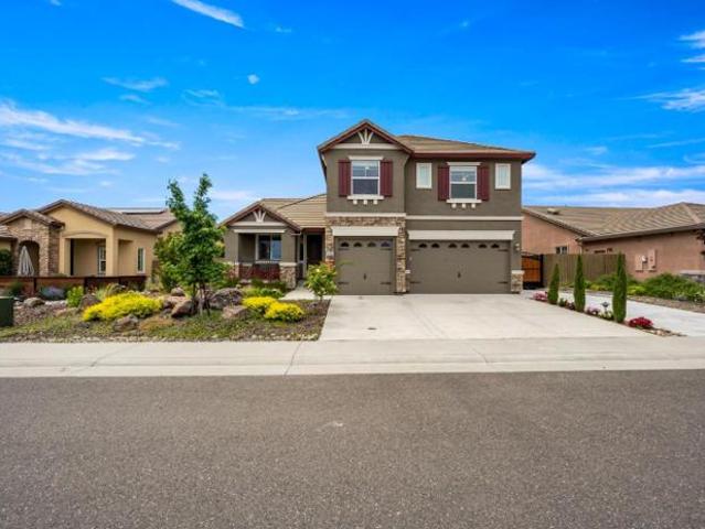 3096 Demartini Dr, Roseville, CA 95661
