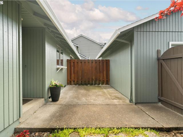 3097 se blue bird dr
