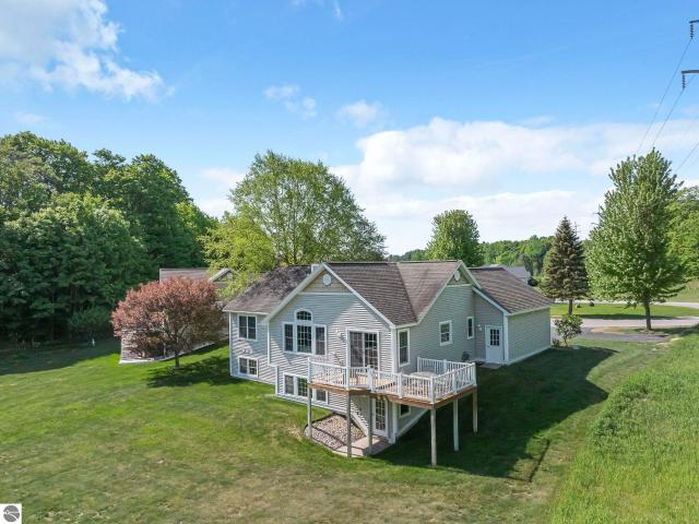 3098 Crown Wood Court