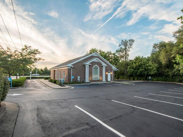 3098 Harrodsburg Road