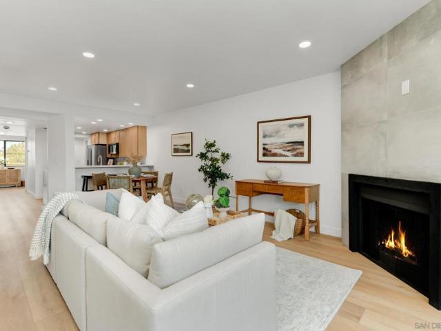 3098 Rue Dorleans 315