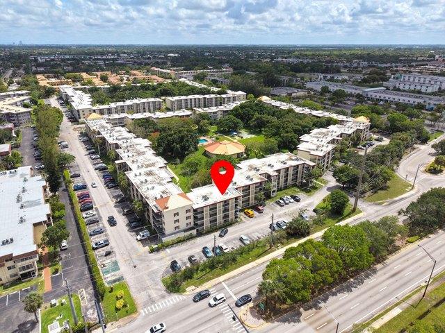 3099 NW 48th Ave Apt 260, Lauderdale Lakes, FL 33313