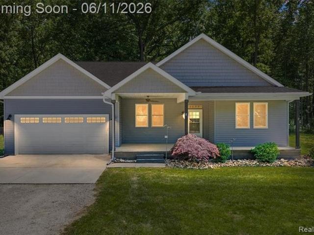 3099 Fruit St, Clay Township, MI 48001