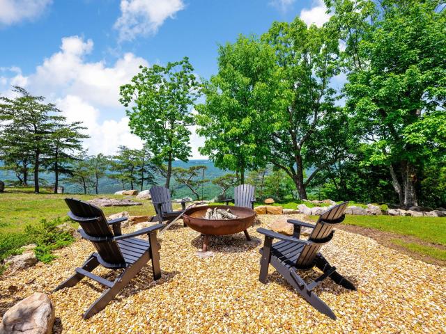 3099 Sunset Drive