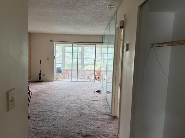 3090 NW 46th Ave Unit 211C, Lauderdale Lakes, FL 33313