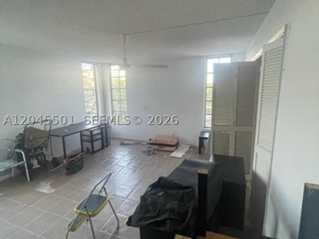 3090 N Course Dr Apt 401, Pompano Beach, FL 33069