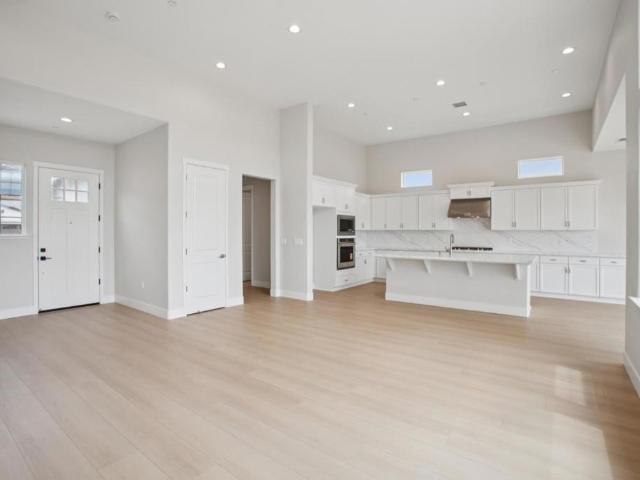 3090 Arroyo Drive