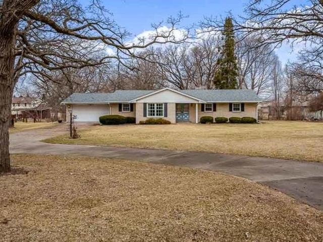 3090 Dallas Rd, Rockford, IL 61109