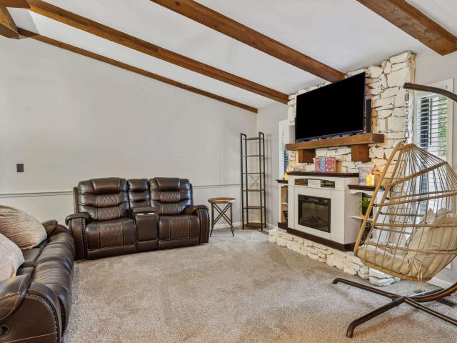3090 Woodhaven Drive