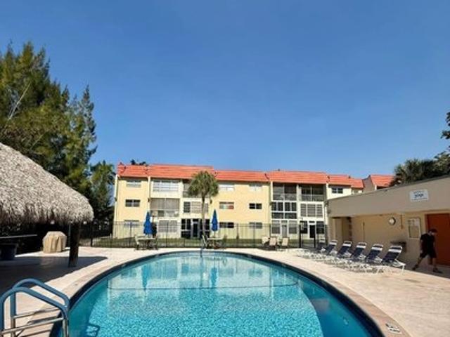 3091 E Sunrise Lakes Dr Apt 101, Sunrise, FL 33322