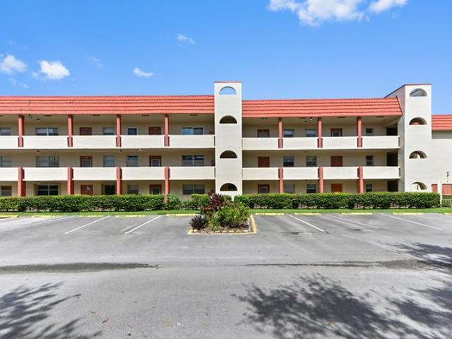 3091 E Sunrise Lakes Dr Apt 302, Sunrise, FL 33322