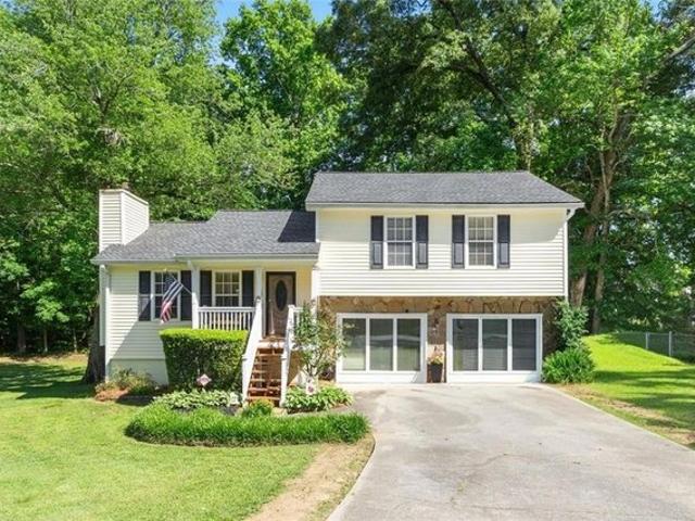3091 Westview Dr, Powder Springs, GA 30127