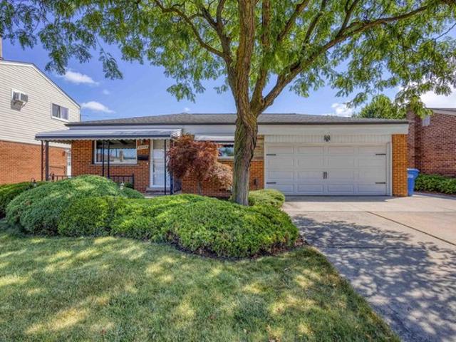 30924 Bradner Dr, Warren, MI 48088